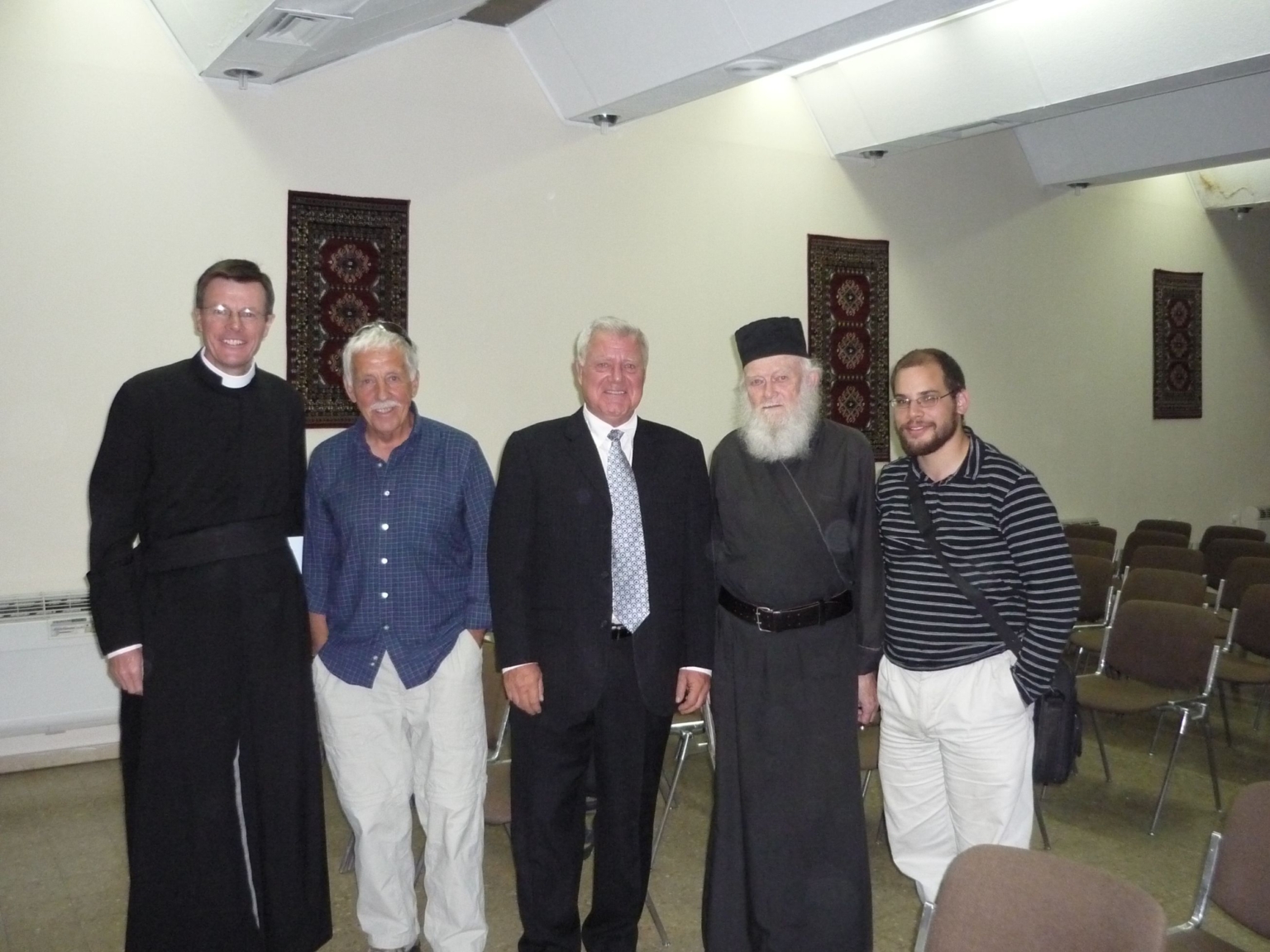 Research 3 letters on solid object – Shroud3d